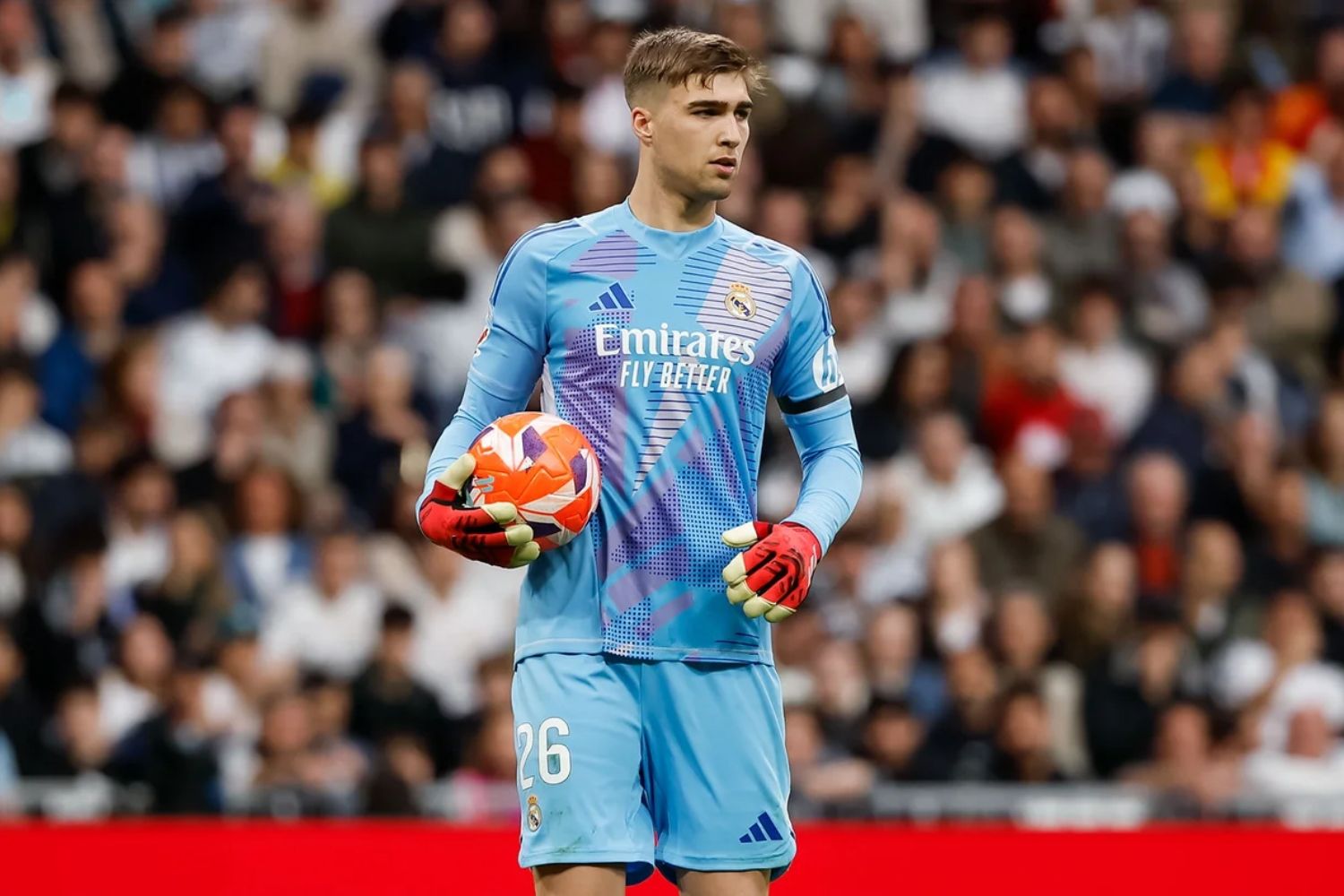 El portero leonés Fran González vive su debut con el Real Madrid en una ...