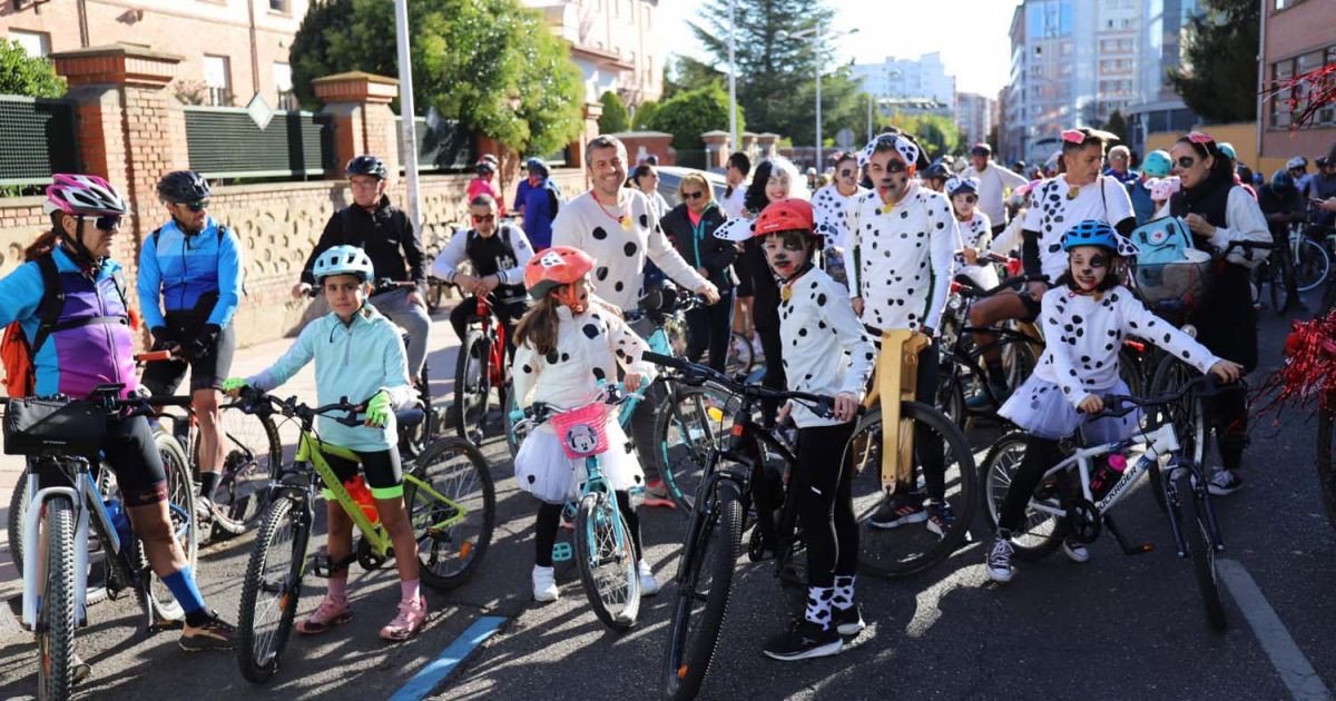 El Día de la Bici transforma las calles de León en un pelotón ...